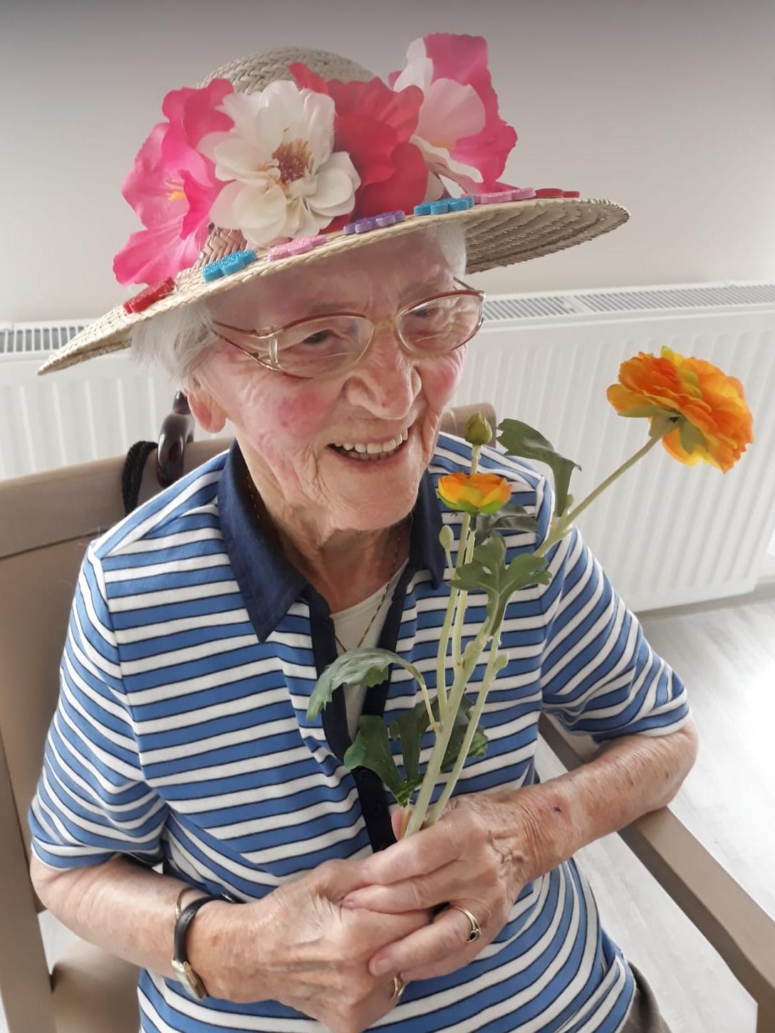 Seniorenresidenz »Zum Rittergut«: Hutmode in der Sommerzeit